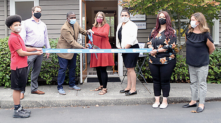 Dixon Insurance agency opens - Mukilteo Beacon