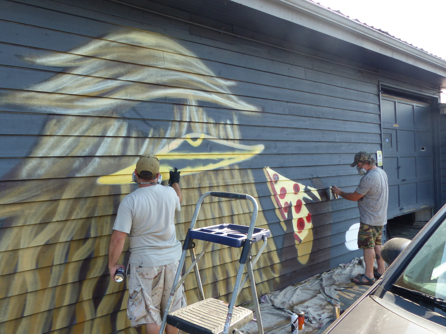 Sasquatch elicits Speedway smiles - Mukilteo Beacon