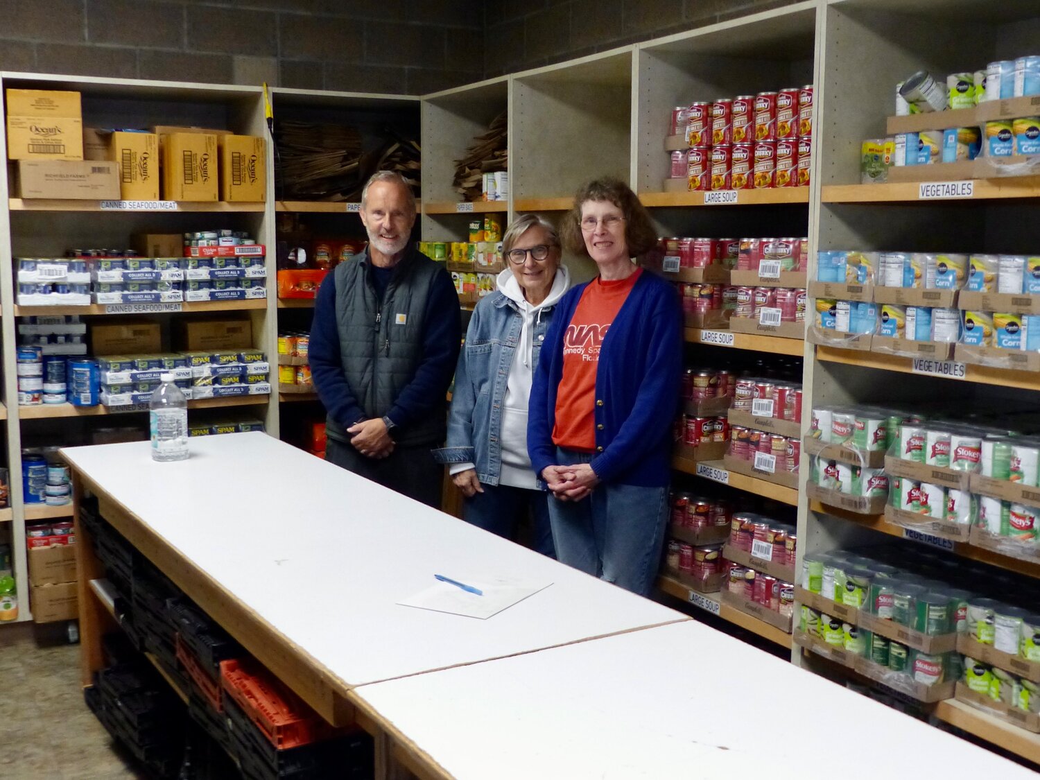 Mukilteo Food Bank braces for rising need amid cuts to food assistance ...