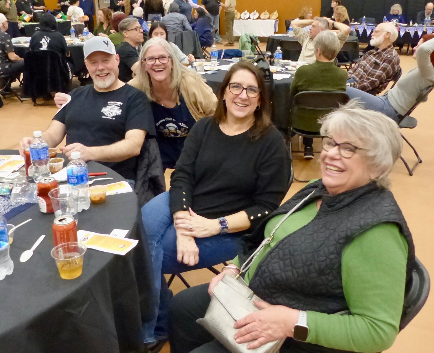 The chili was hot; the chowder delish - Mukilteo Beacon