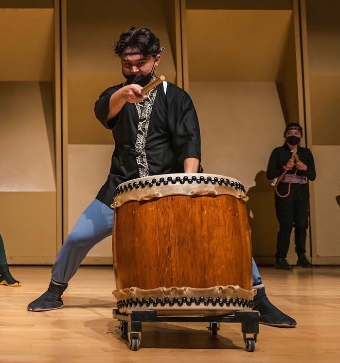 Drumming with Taiko Kai from UW - Mukilteo Beacon