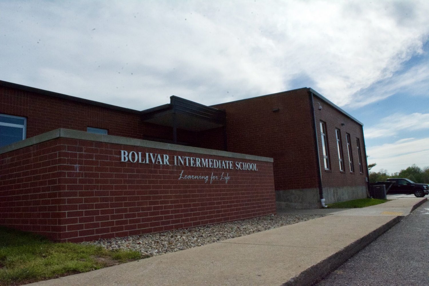 R-1 hires BIS principal, vice principal | Bolivar Herald Free-Press