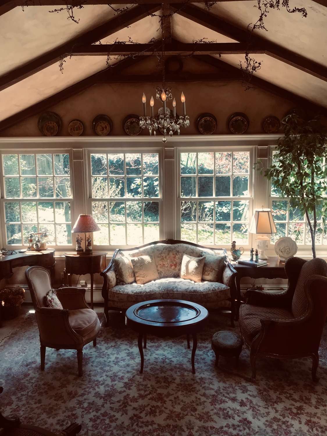 Country styles are a comforting design staple | The Chestnut Hill Local