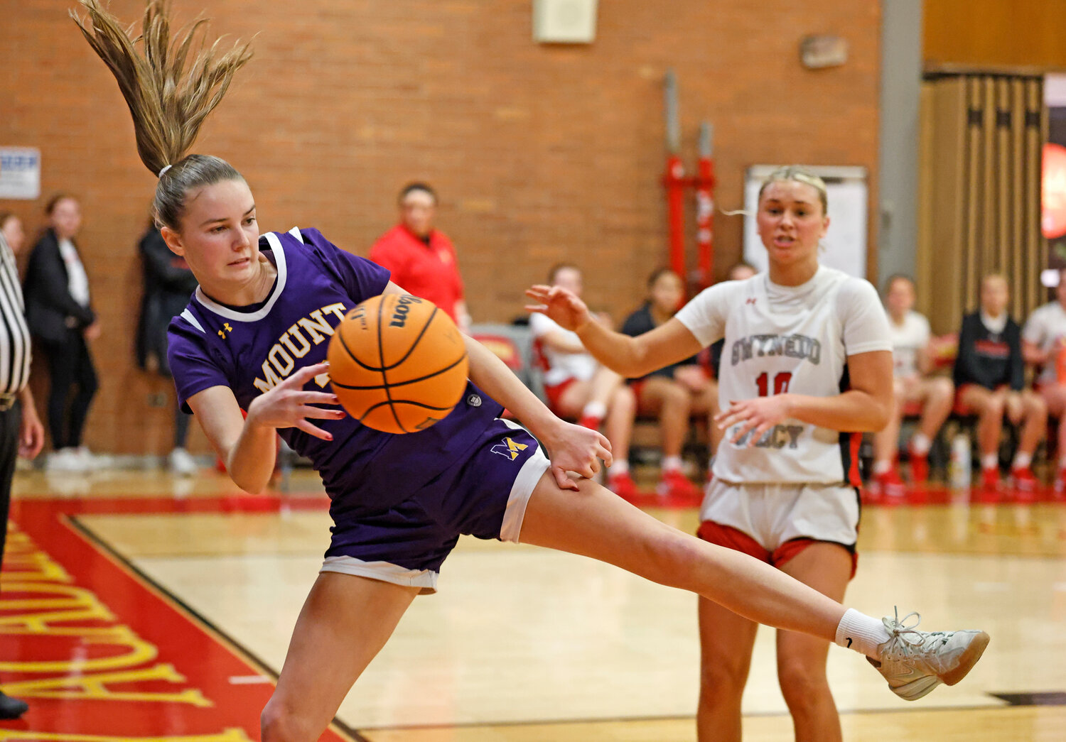 Mount never leads Gwynedd until final seconds, then wins 42-40 | The ...
