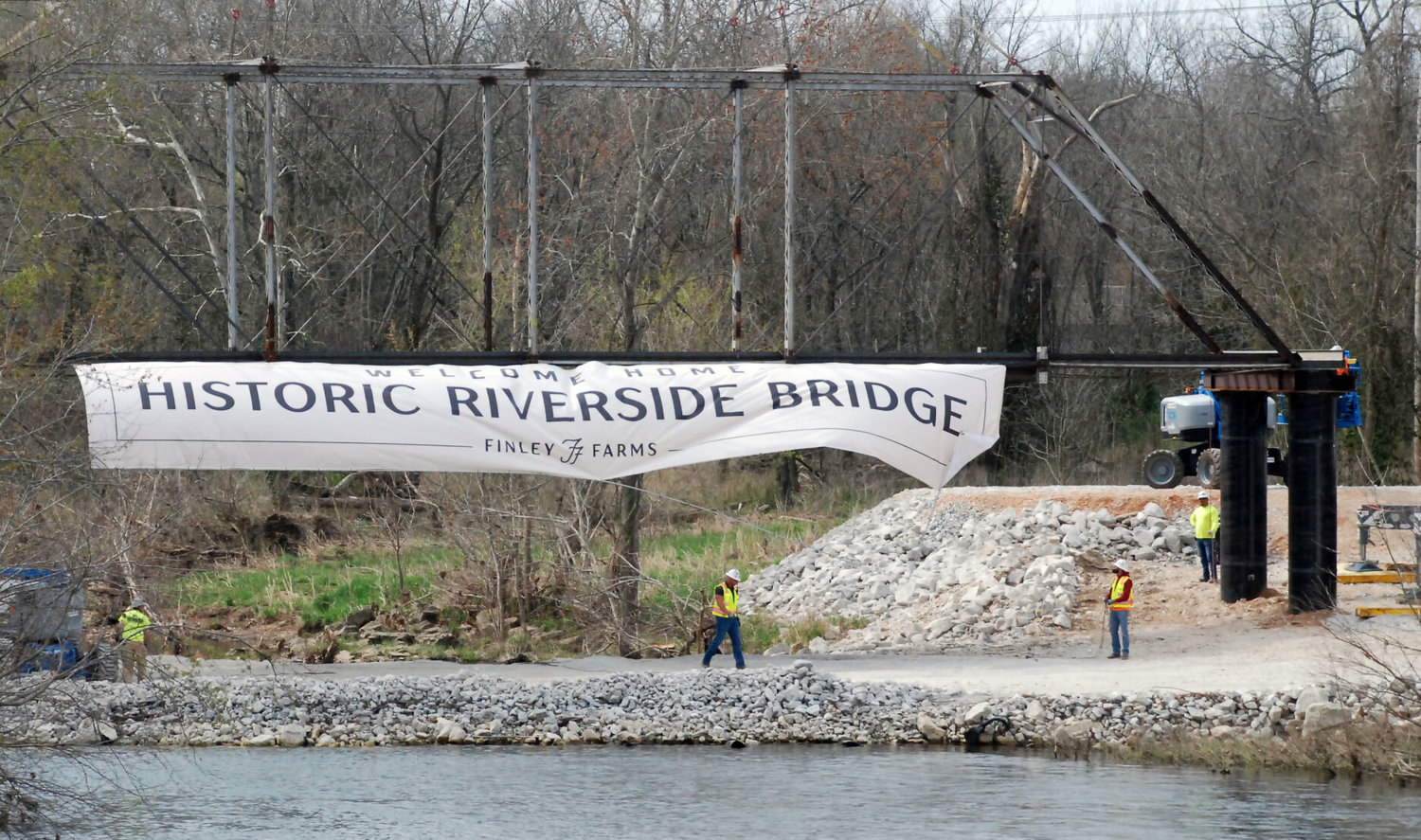 Riverside Bridge lands at new home | Christian County Headliner News