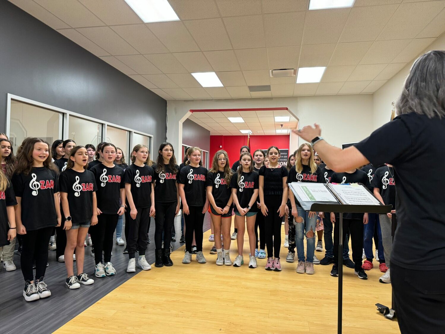 Ozark School District unveils new middle school storm shelter ...