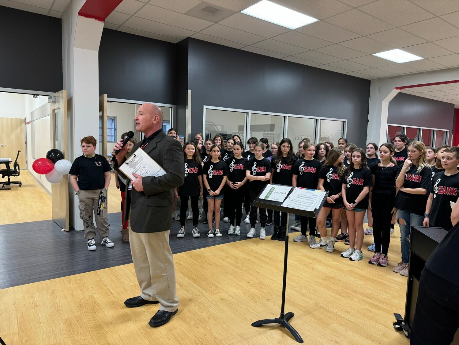 Ozark School District unveils new middle school storm shelter ...