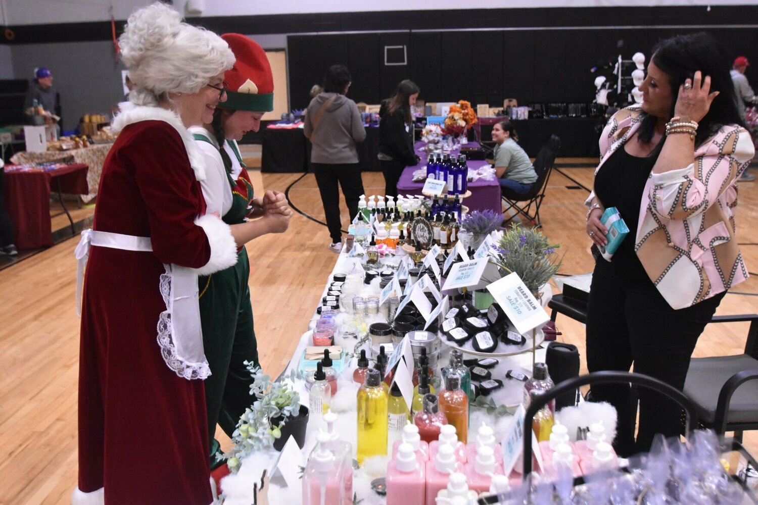 Sparta Christmas Market raises $1,200 for toy drive | Christian County ...