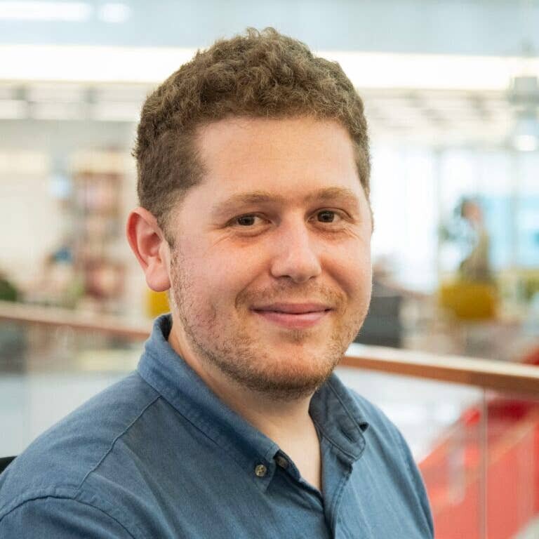 The New York Times: Aaron Krolik joins Business desk | Editor and Publisher