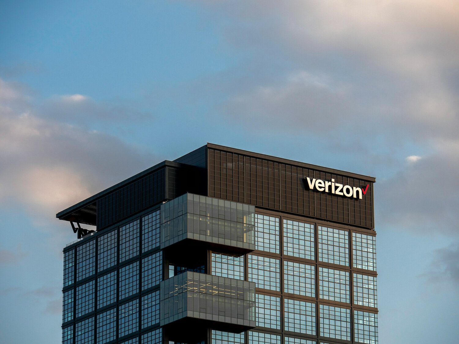 Verizon Launches AI Flood Sensors in Chicago - Environment+Energy Leader