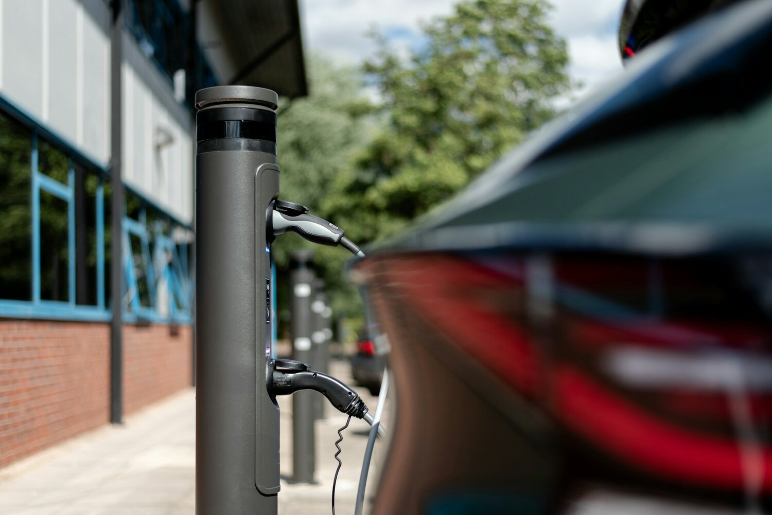 InstaVolt adds batteries to ease UK EV charging grid strain ...