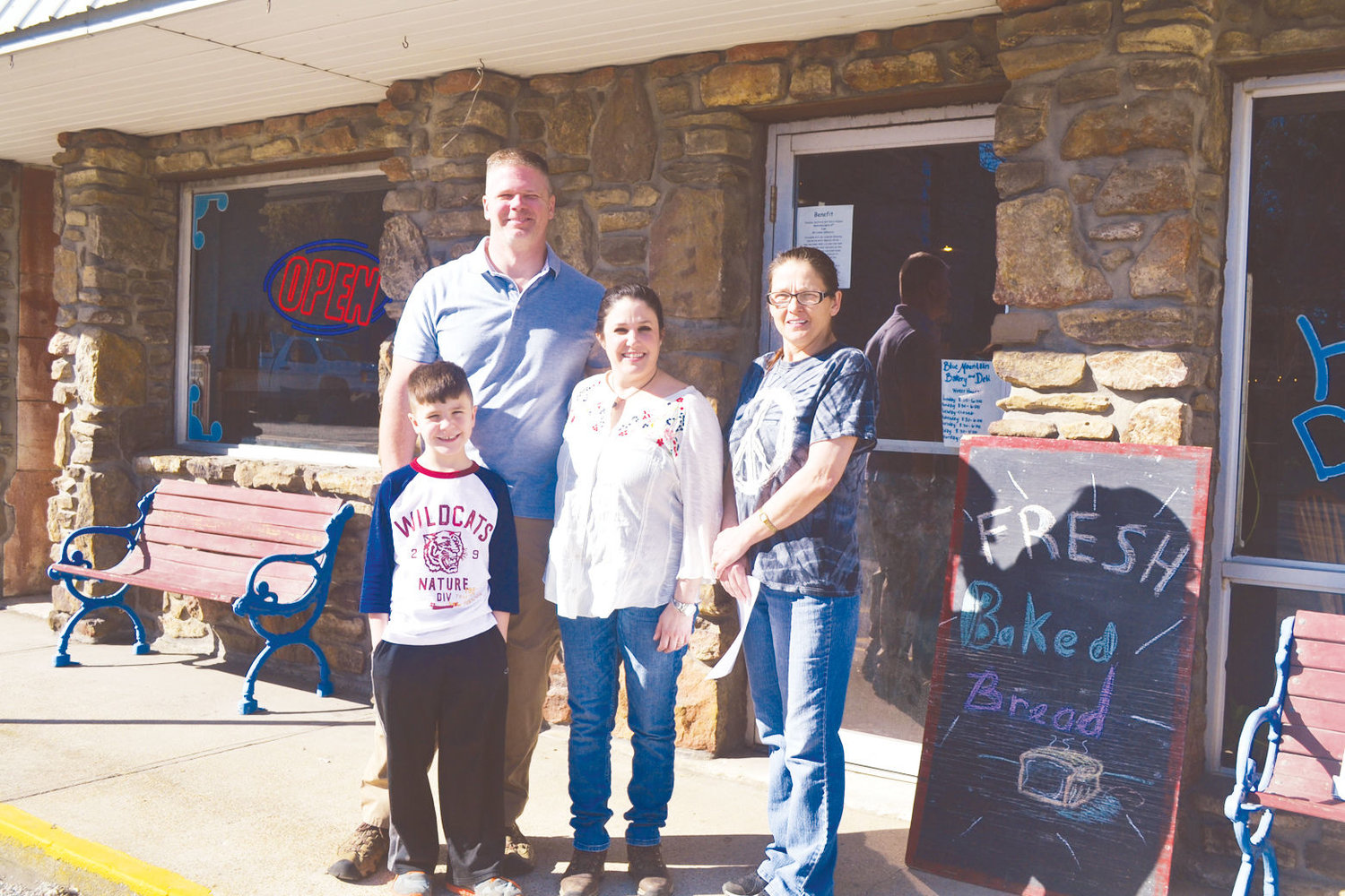 New owners, management announced at the Blue Mountain Bakery and Cafe ...