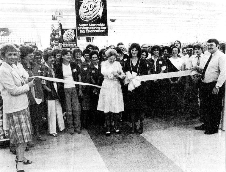 Walmart store No. 2 celebrates 50 years - Harrison Daily