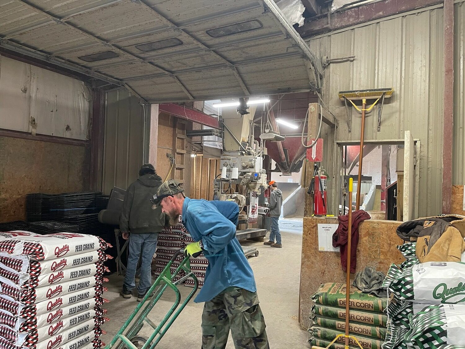 Quality Feed Grains celebrates 40 years - Harrison Daily