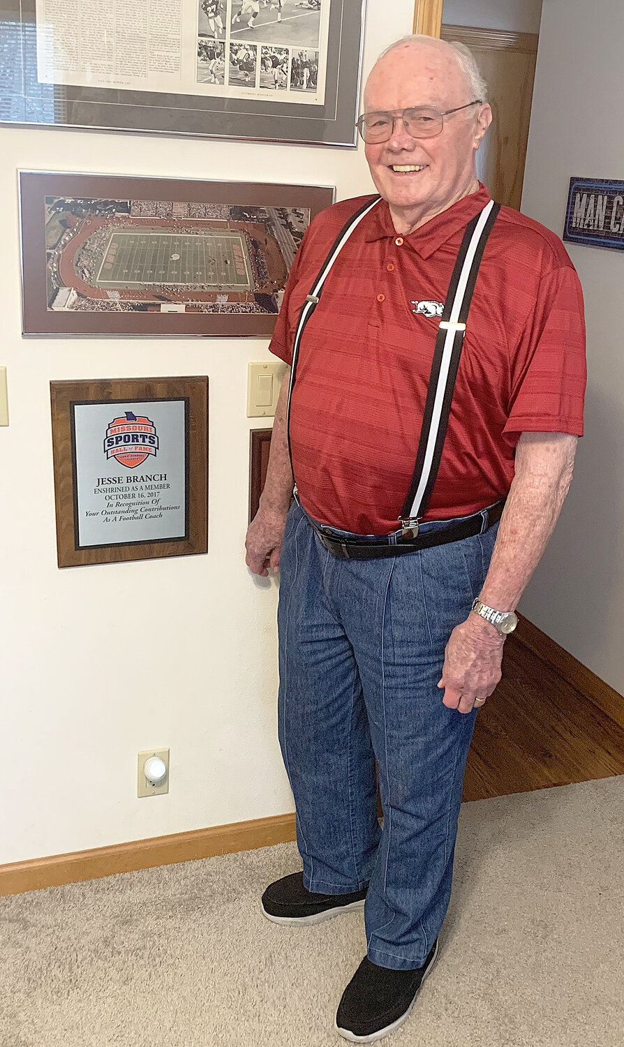 Jesse Branch remembers Lou Holtz - Hot Springs Village Voice