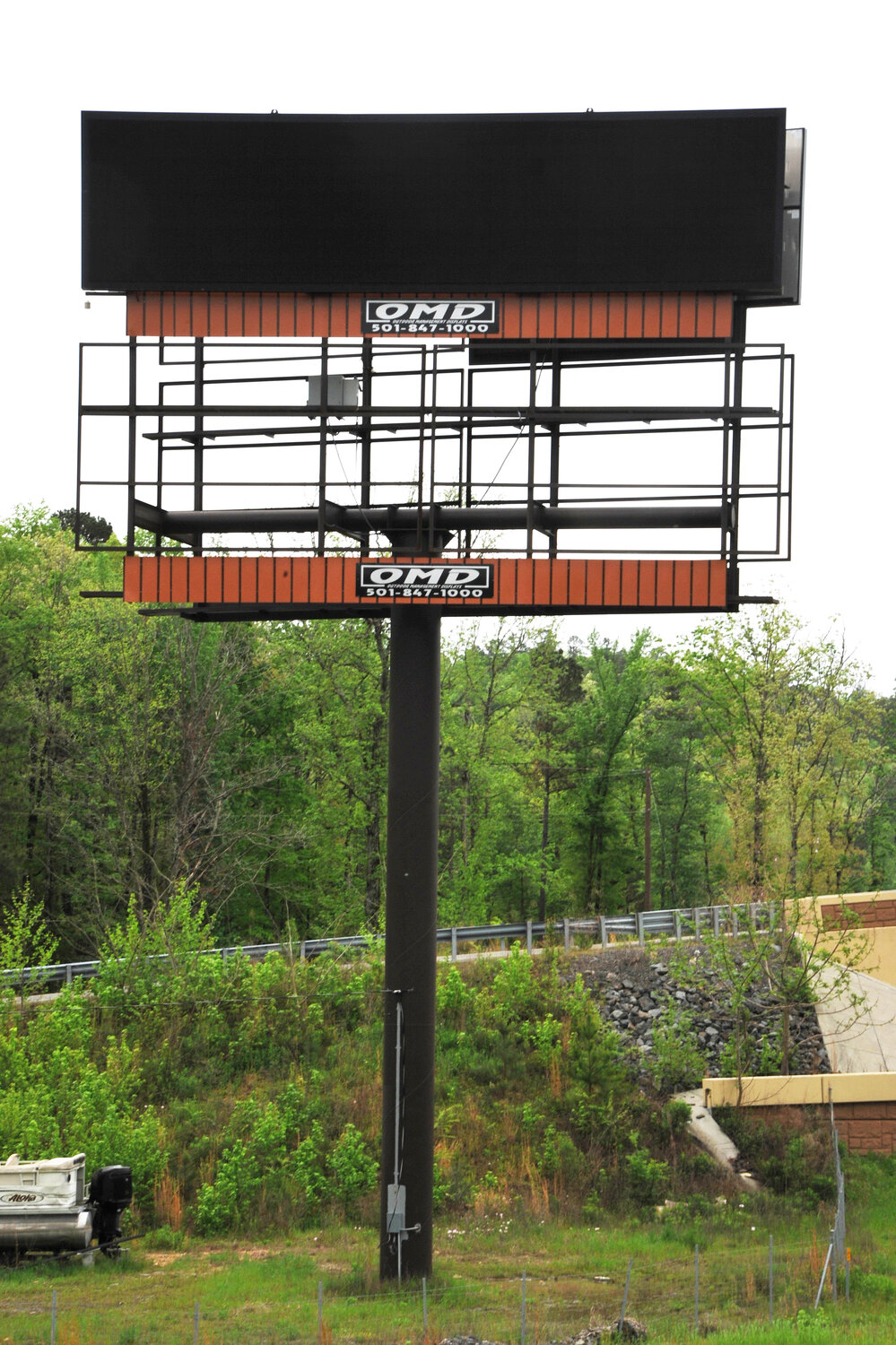 Owner complies: Billboard screens go dark; disappear - Hot Springs ...