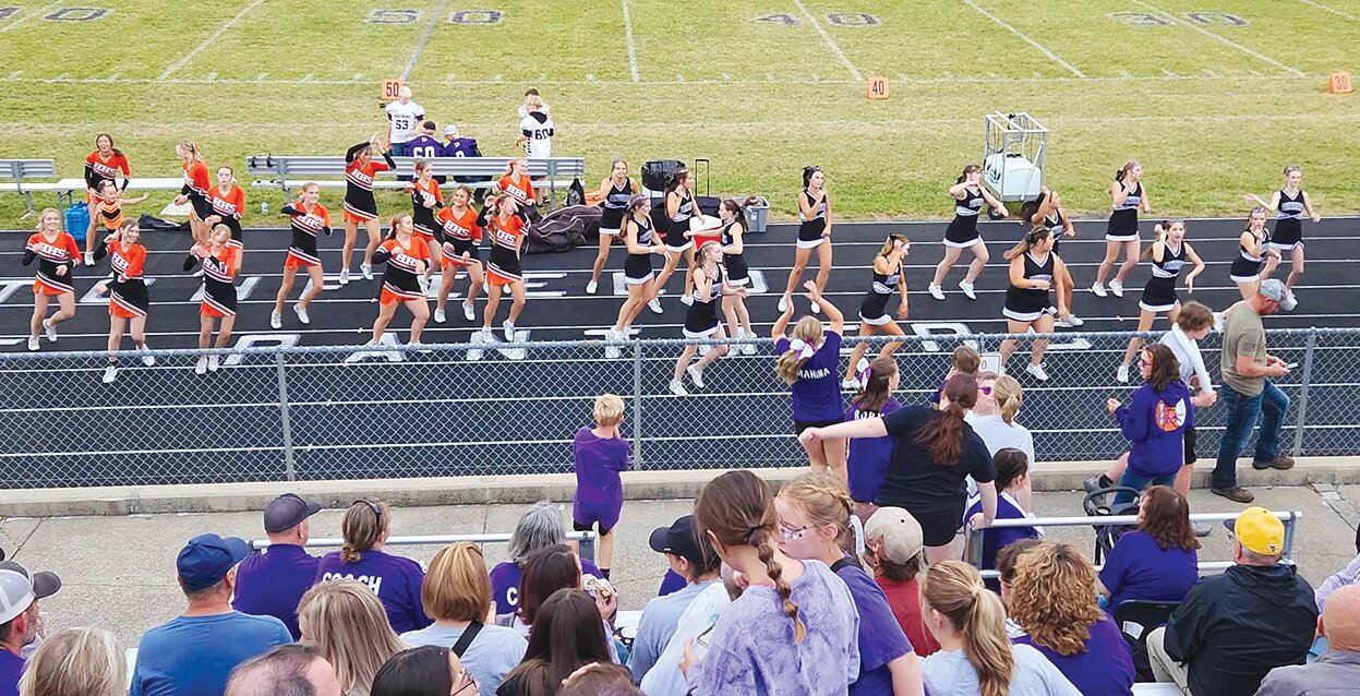 HHS, LHS Cheerleaders Dance Together | The Journal-News