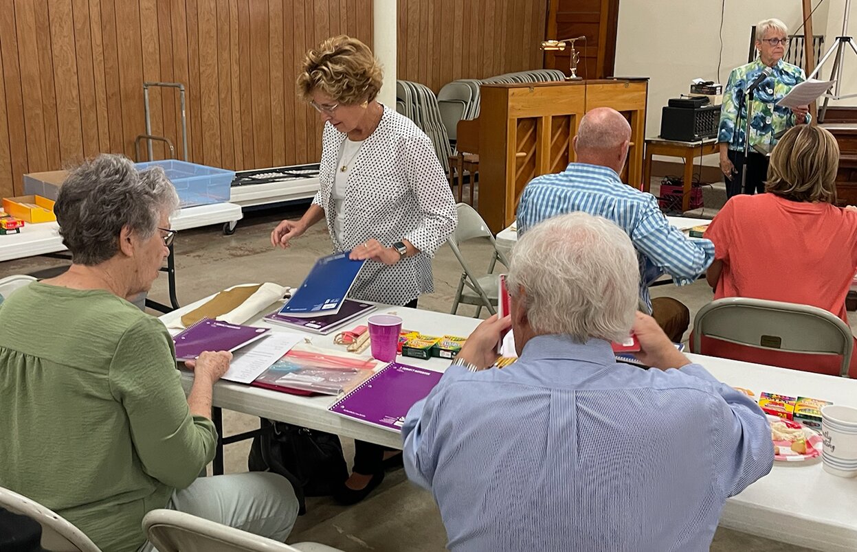 Litchfield Church Packs School Kits | The Journal-News