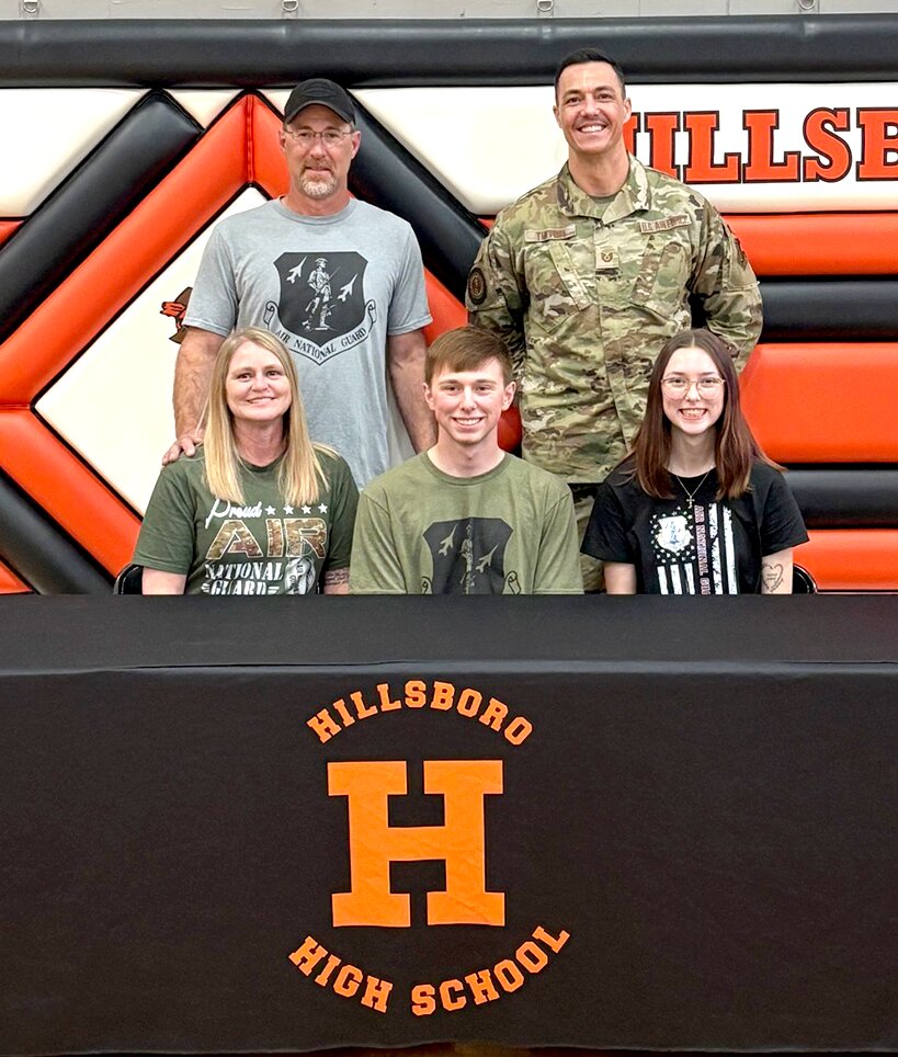 Elijah Howard Enlists In Air National Guard | The Journal-News