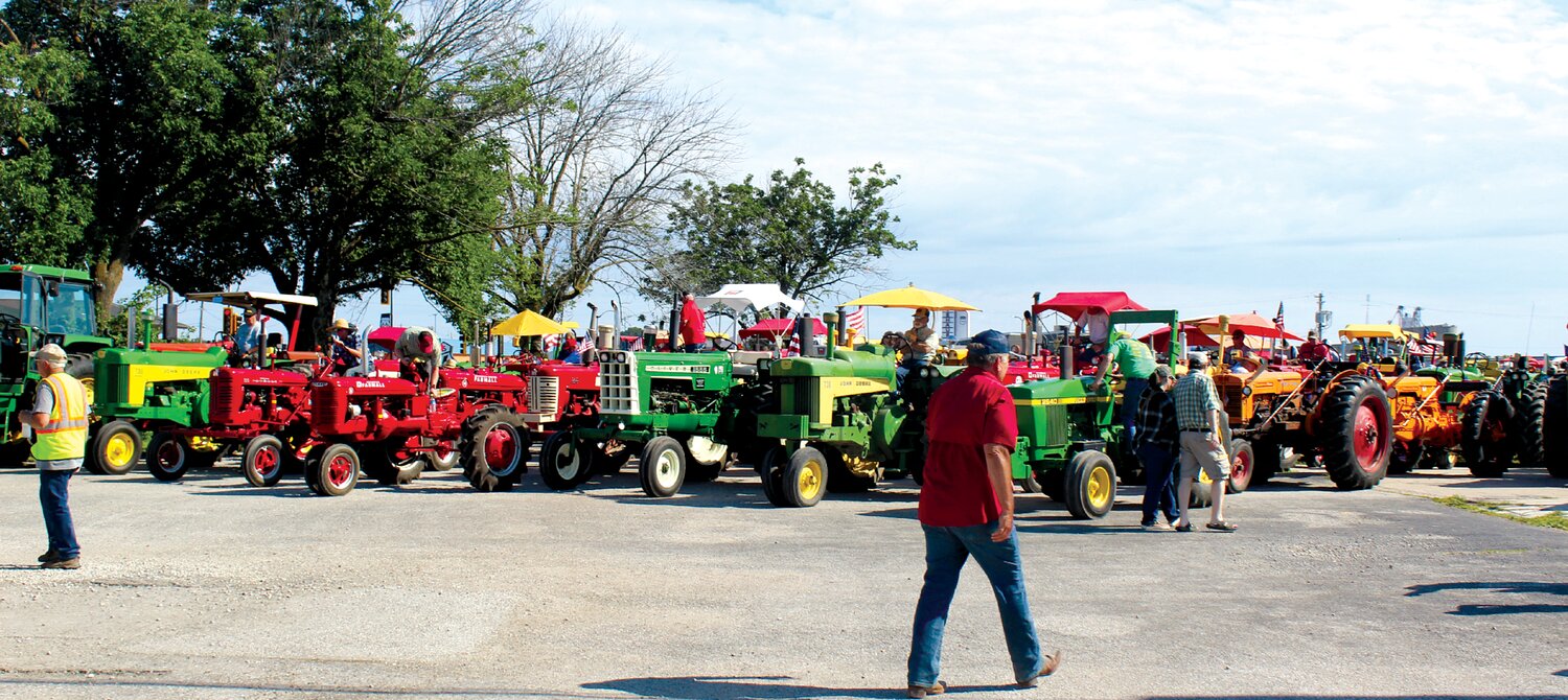 Over 150 Tractors Get Their Kicks On Route 66 | The Journal-News