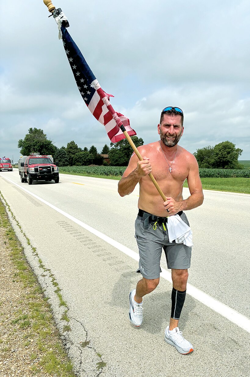Local Runner Carries American Flag In Nationwide Relay | The Journal-News