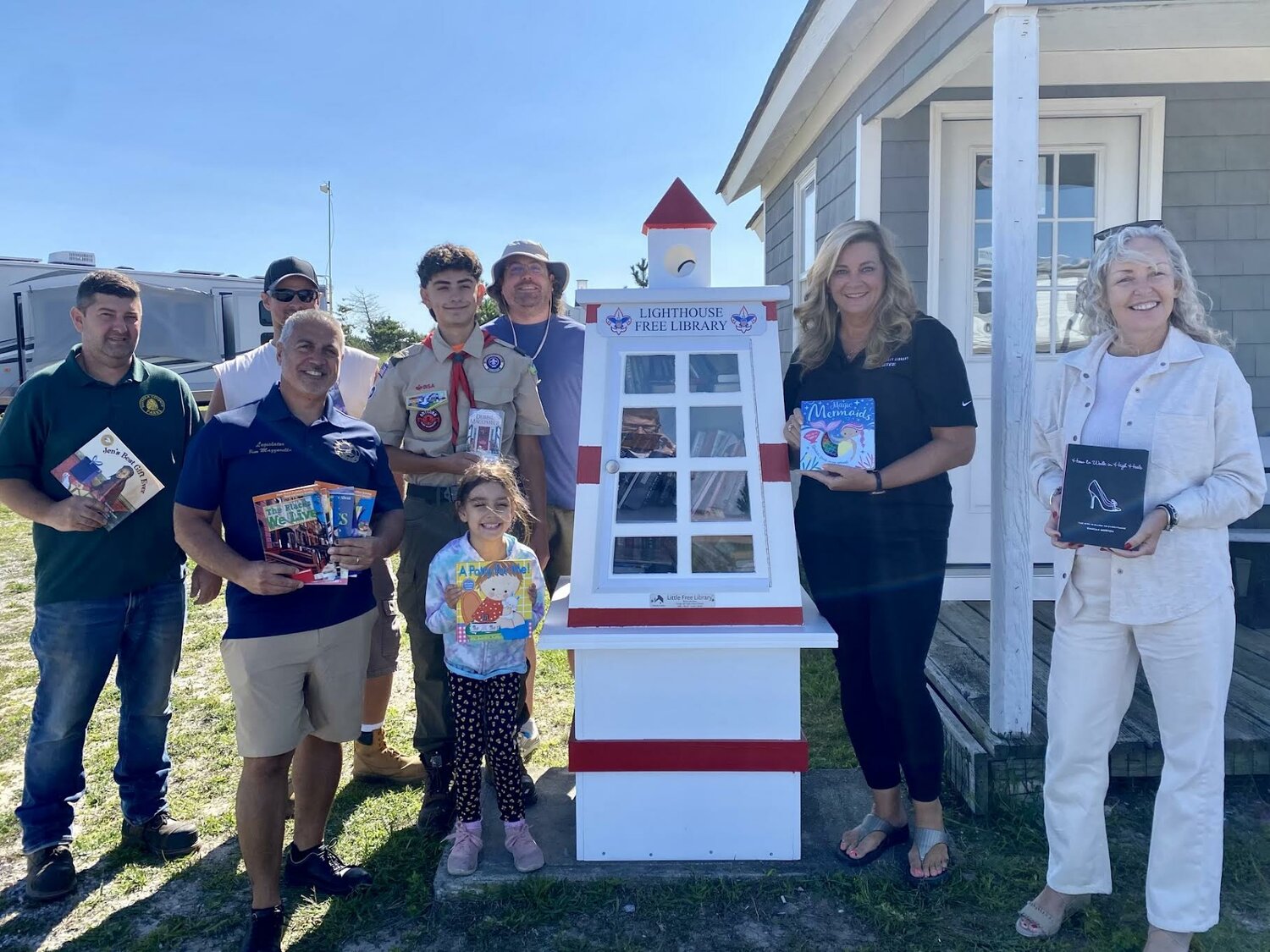 New Little Free Library unveiled at Smith Point Park | Trihamlet News
