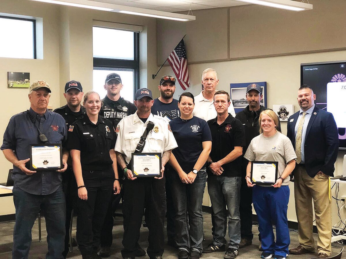 GENOA-HUGO SCHOOL BOARD PRESENT THANK YOU LETTERS - The Leader