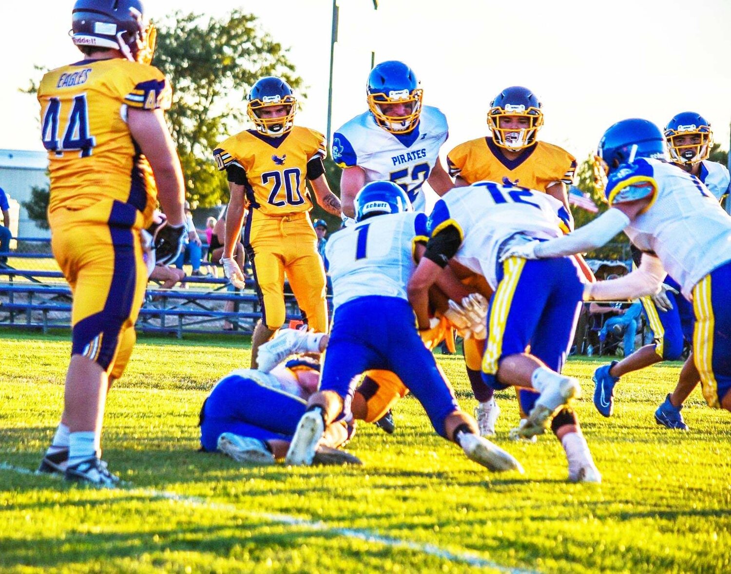 PIRATES TRIUMPHANT OVER EADS 28-14 IN FOOTBALL SEASON OPENER - The Leader