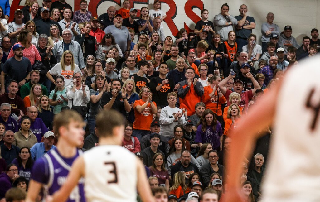 WIAA BOYS BASKETBALL SECTIONALS WEST SALEM: West Salem’s cardiac cats ...