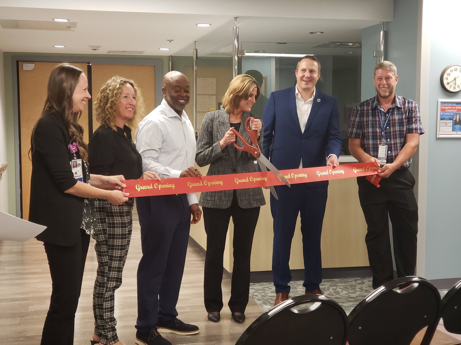 Tomah VA Medical Center hosts ribbon-cutting ceremony for new clinic ...