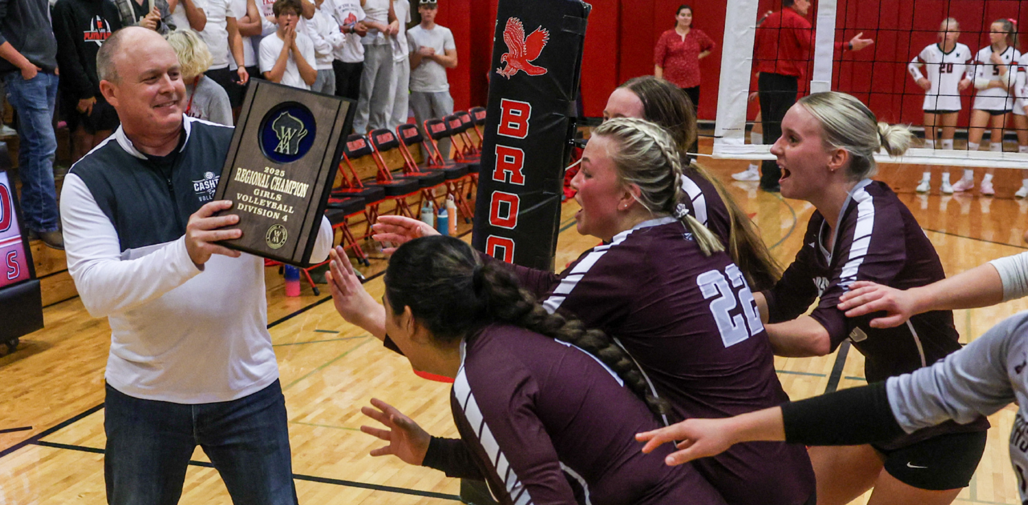 DIVISION 4 REGIONAL VOLLEYBALL ; Cashton captures regional crown ...