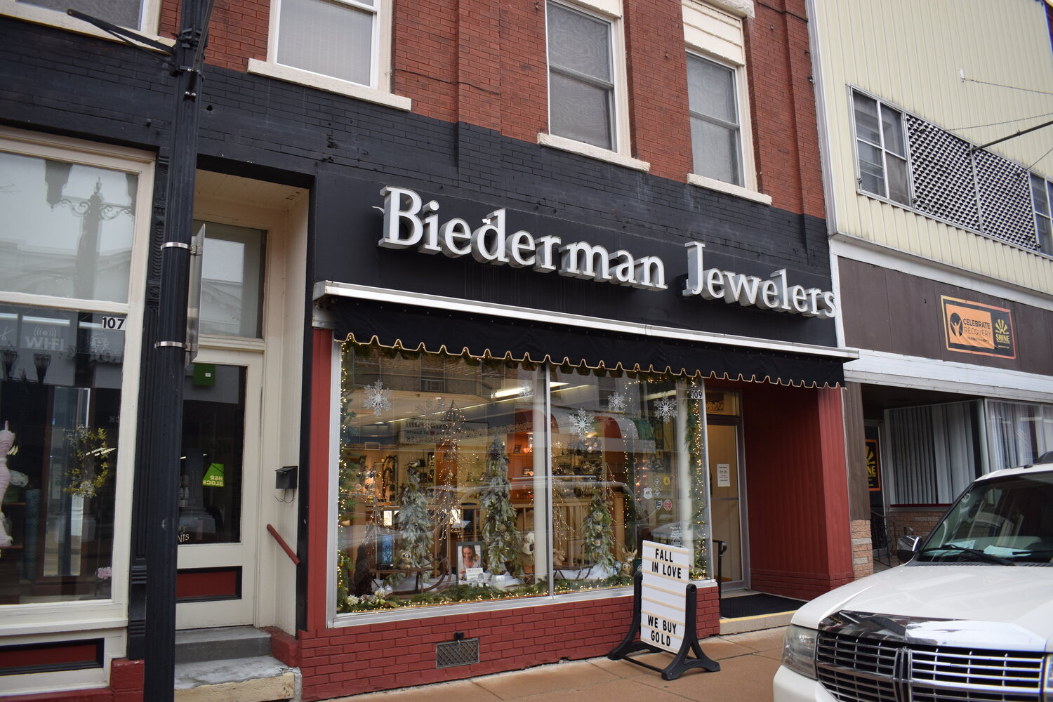 Sparta’s Biederman Jewelers celebrates 40 years in business - Monroe ...