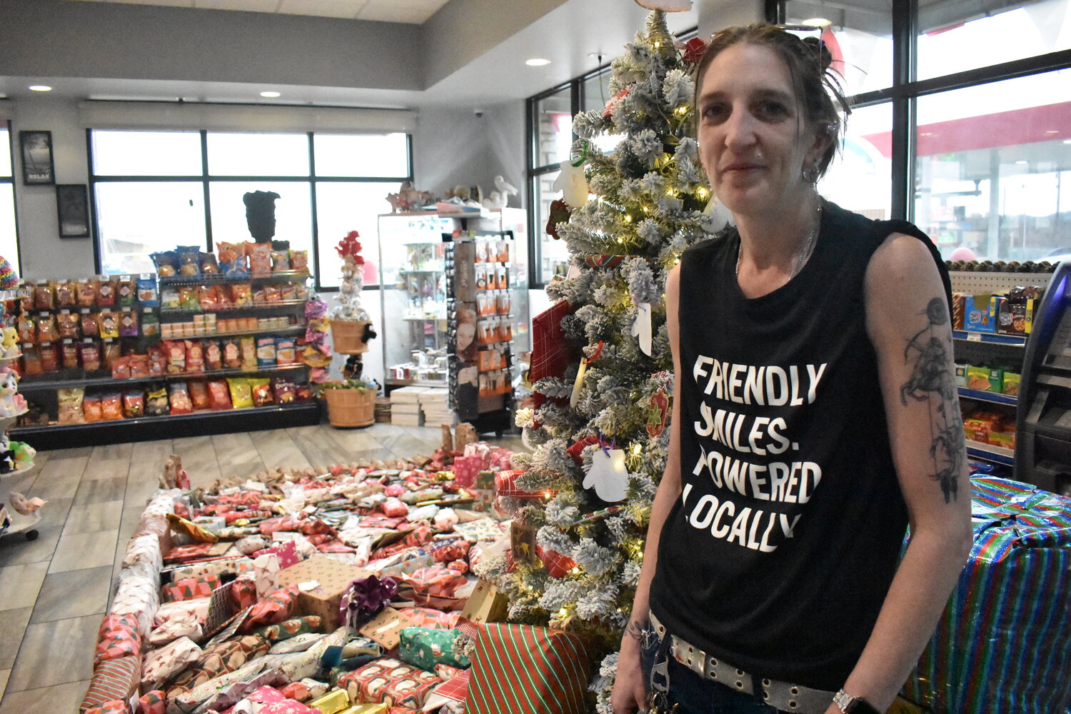 Sparta Cenex Giving Tree delivers record donations to nursing homes ...