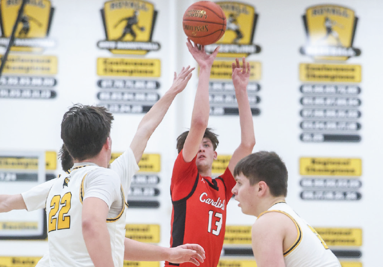BOYS BASKETBALL BANGOR: Cardinals in tie for first after splitting ...