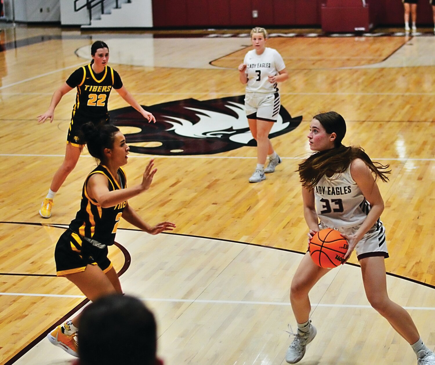 Eagles, Lady Eagles tangle with Berryville, Prairie Grove - Madison ...