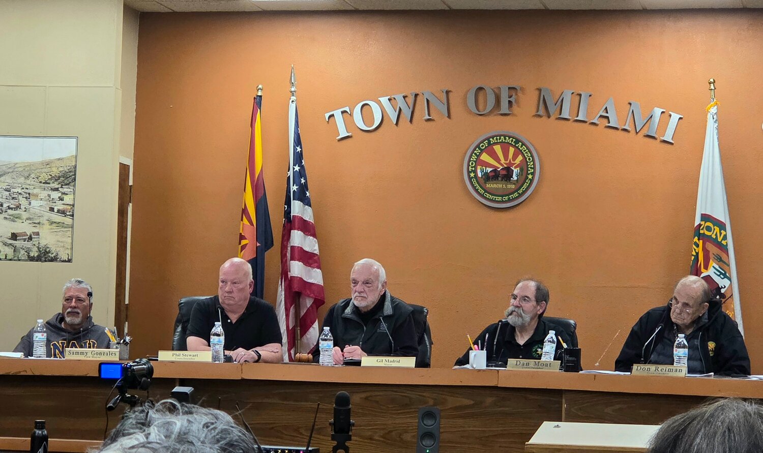 Retirement announcement and facade program mark Miami town meeting ...