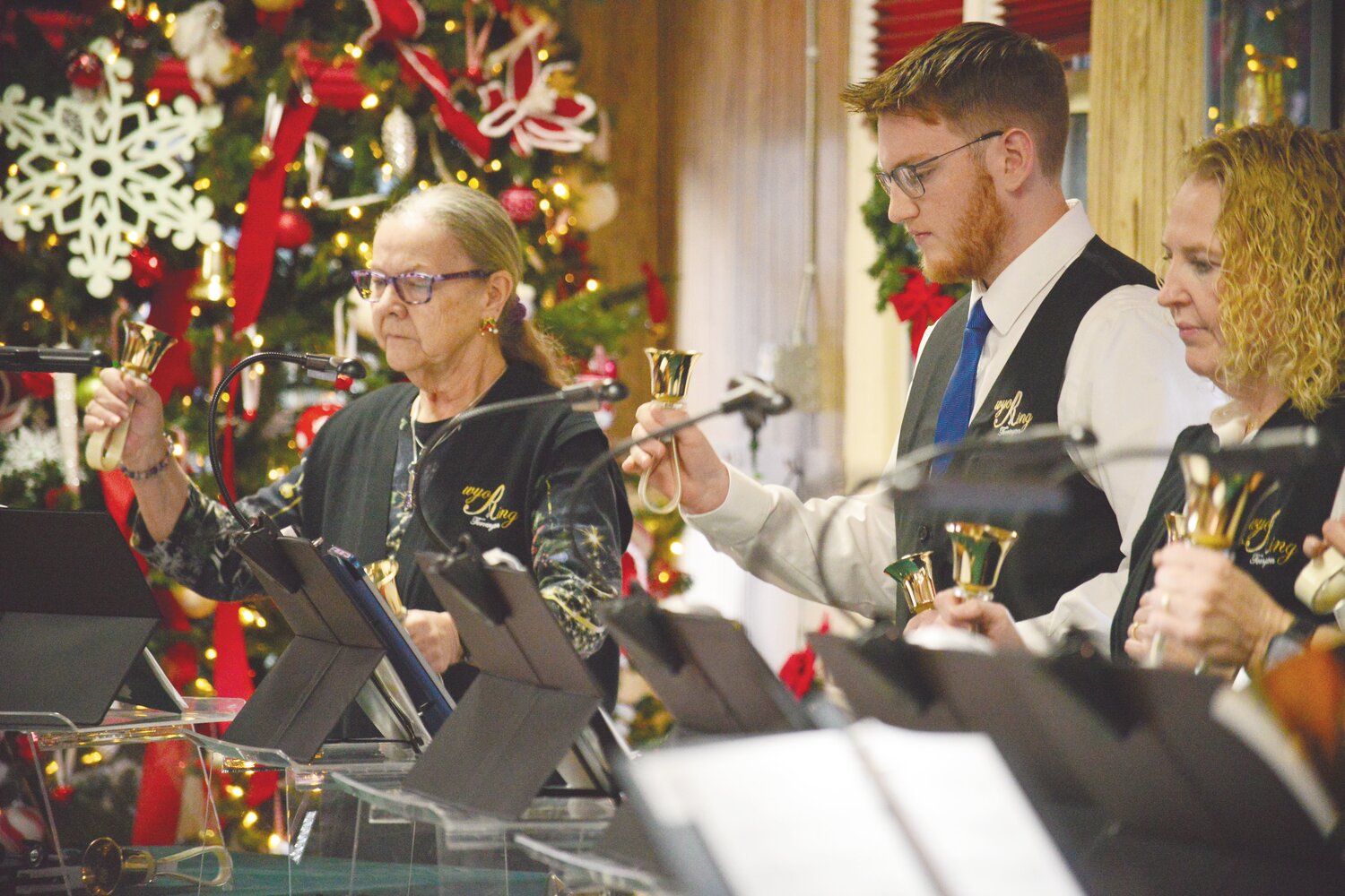 Handbell choir rings in the holiday season in Hartville - Torrington ...