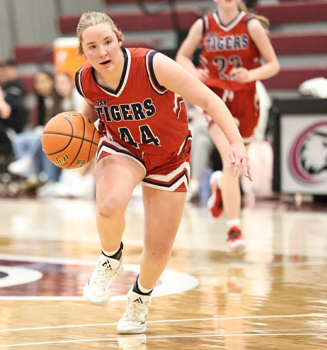 Lady Tigers open 2026 with win at Hemingford - Lusk Herald