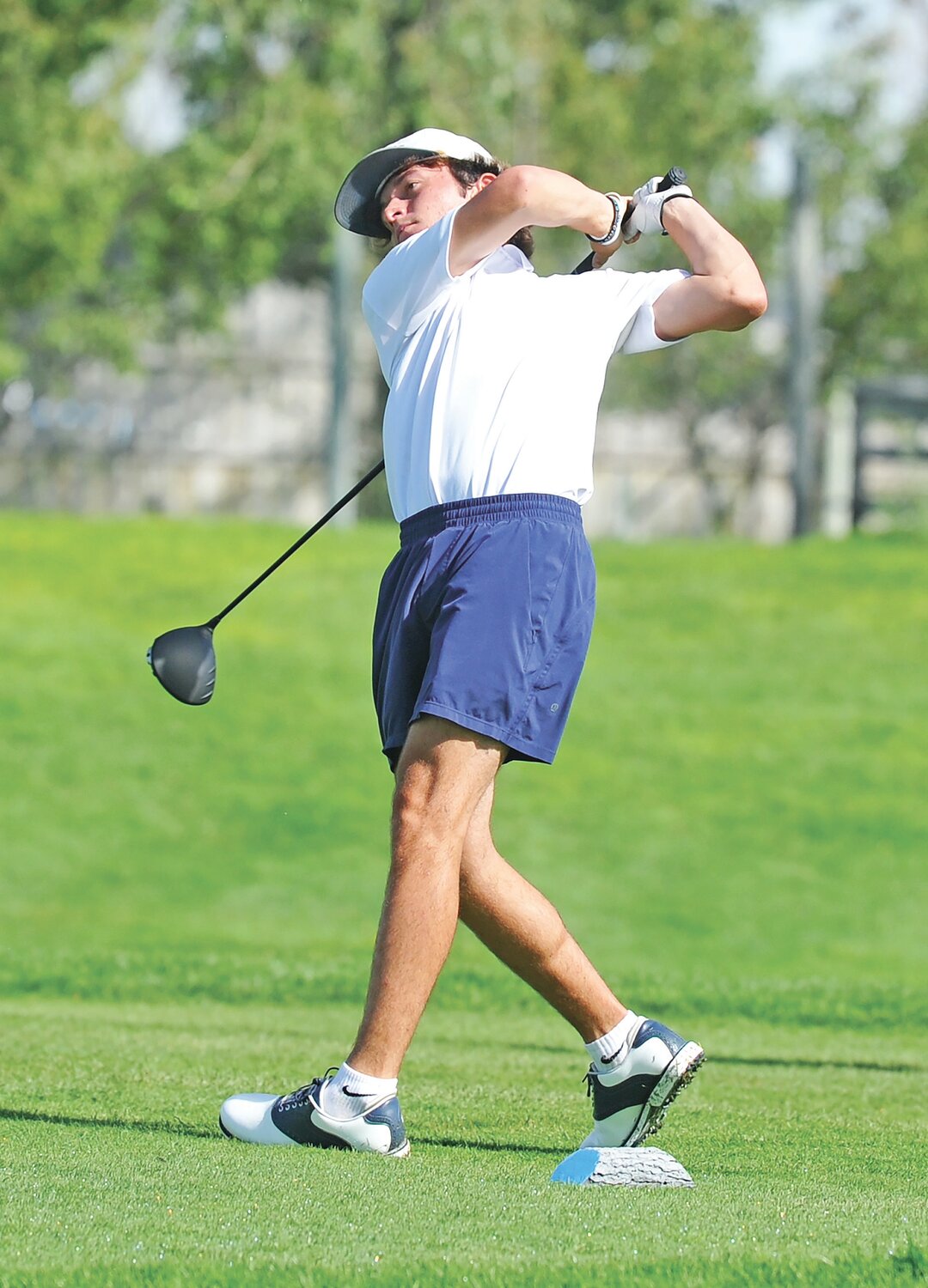 THS golf opens spring season - Torrington Telegram