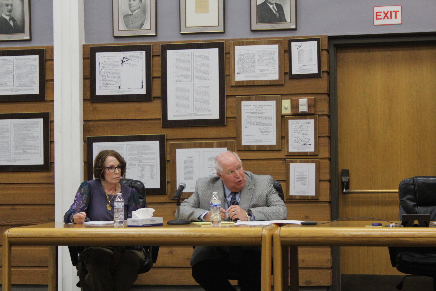 Council meeting heats up over executive sessions - Uinta County Herald