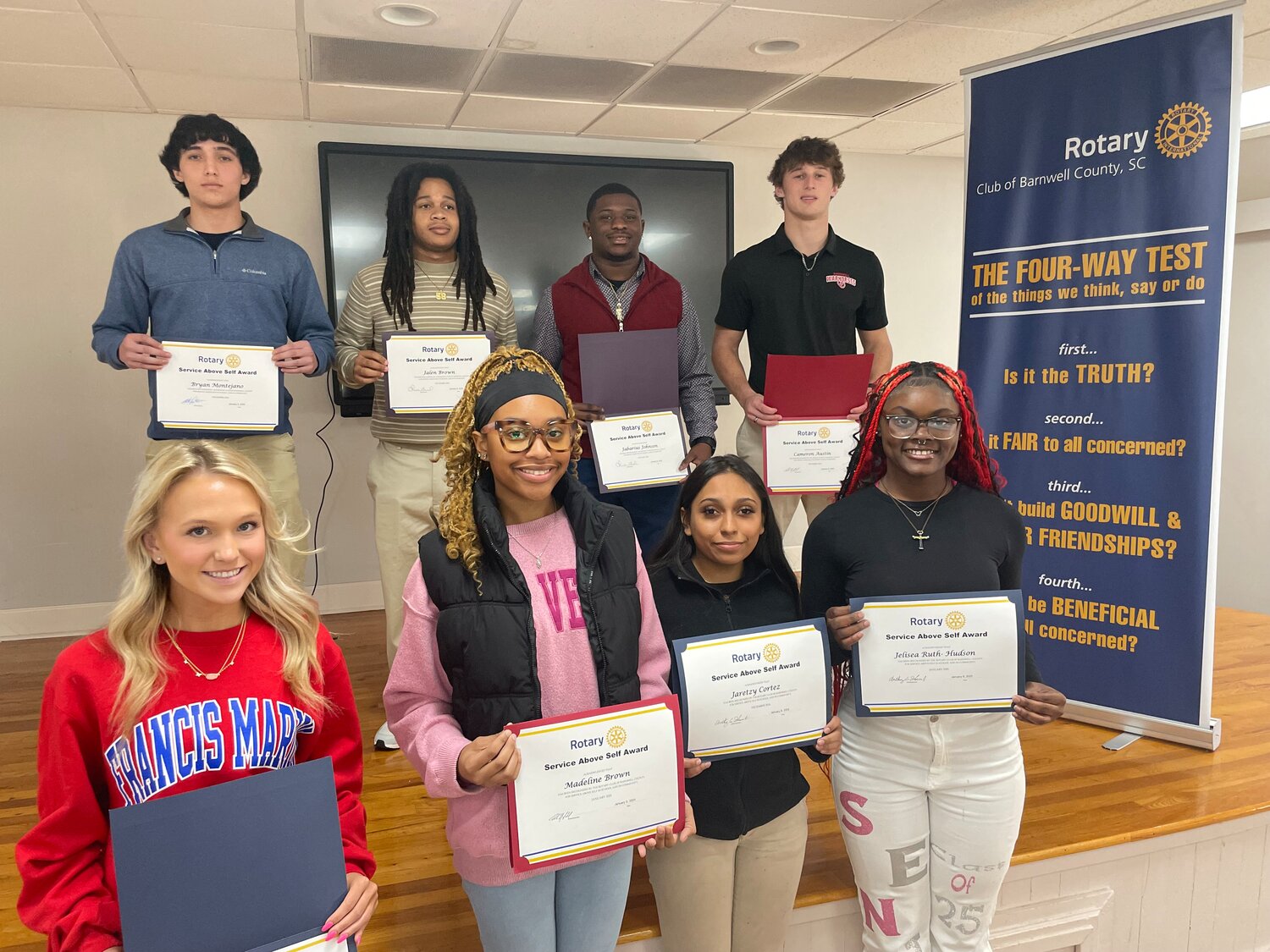 Barnwell County Rotary awards high schoolers - The People Sentinel