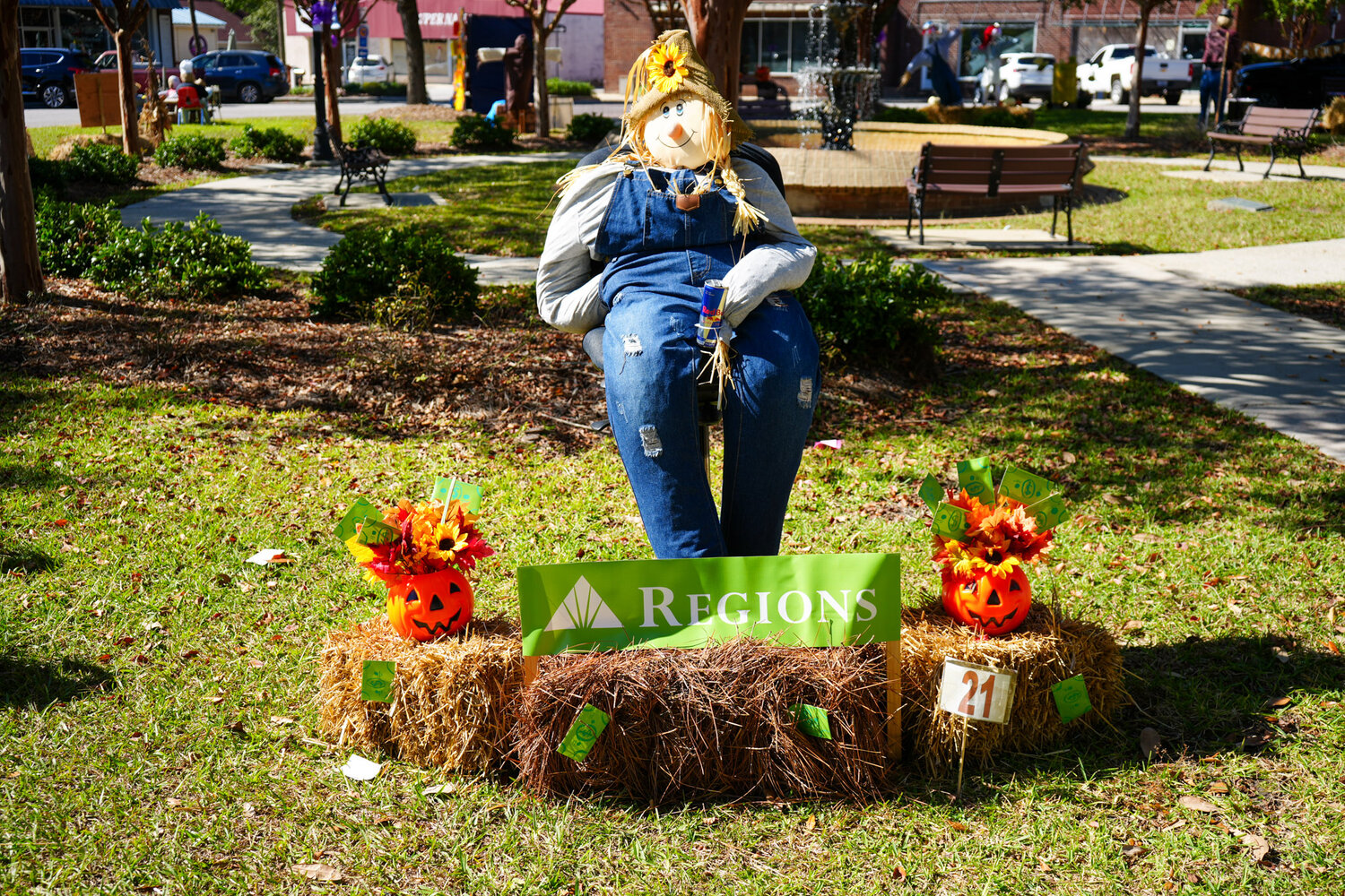 Scarecrow Village brightens the Circle - The People Sentinel