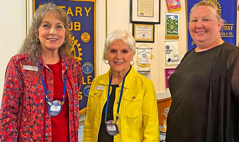 Library staff gives presentation - Tyler County Booster