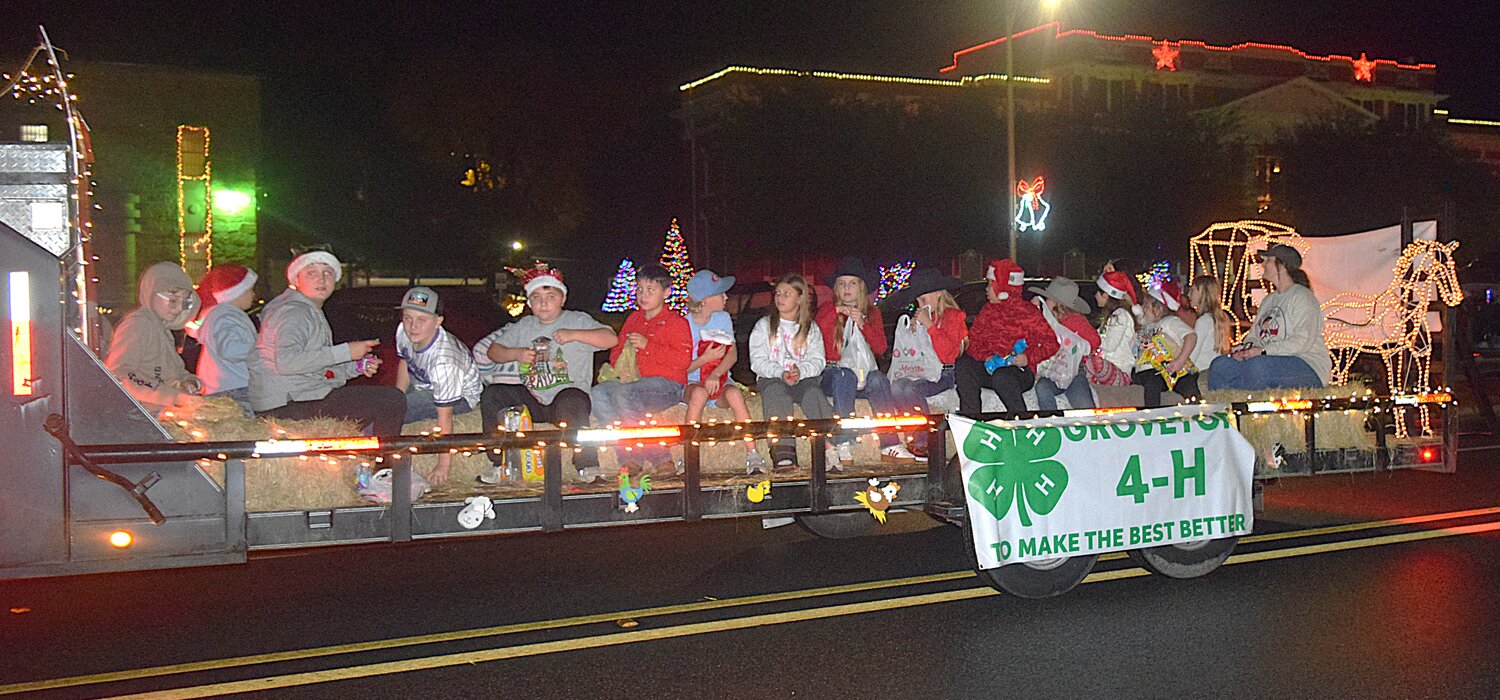 Groveton becomes holiday central - Trinity County News-Standard