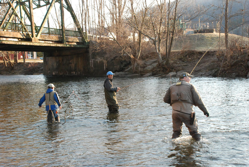 Roscoe officially wins Ultimate Fishing Town contest | The River Reporter