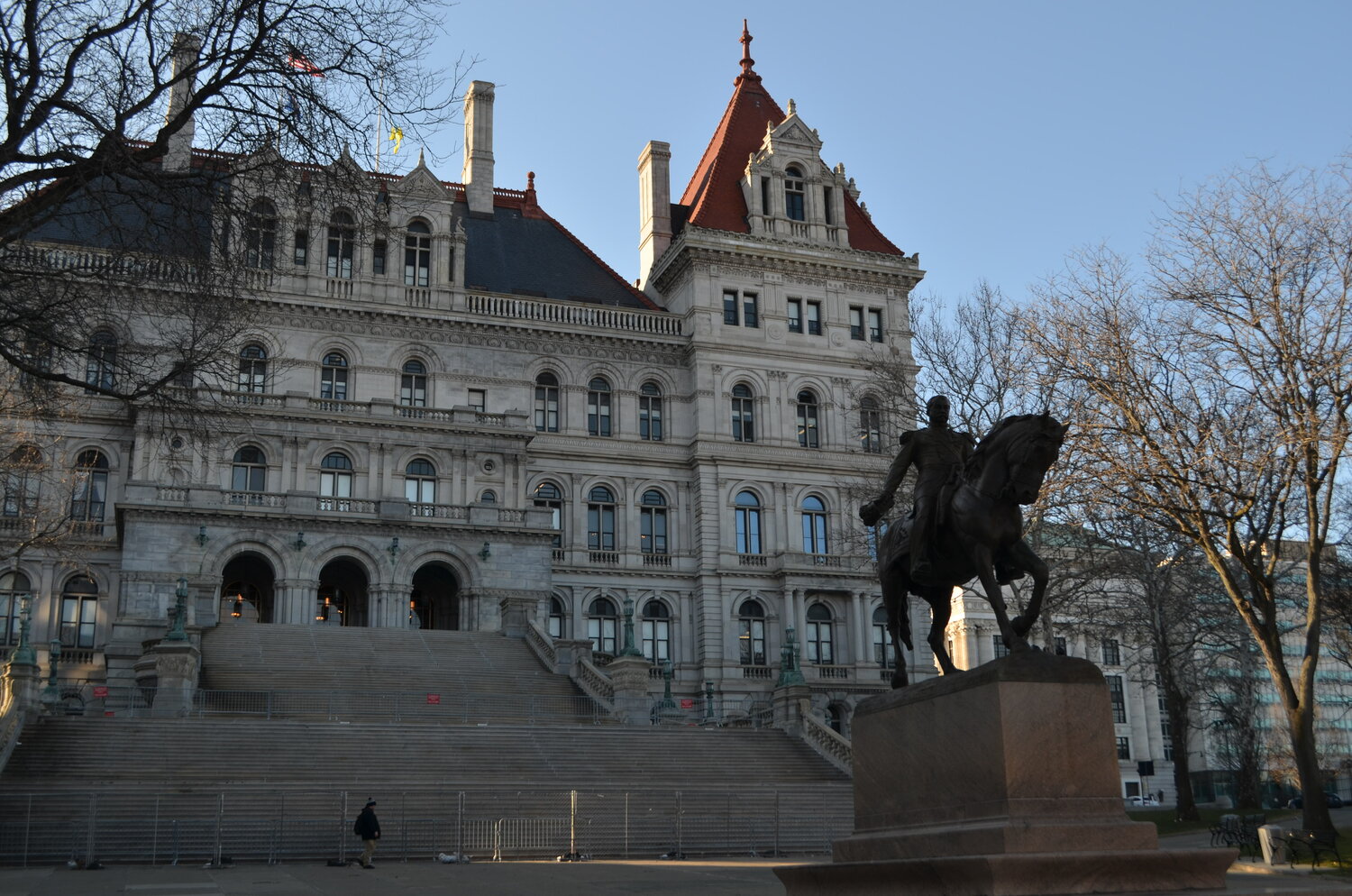 SUNNY Act passes NYS Legislature, bringing plug-in solar one step ...