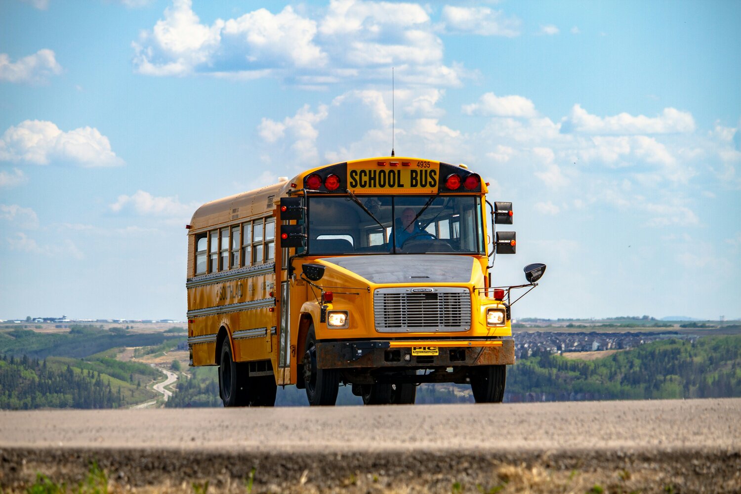 Requirement dropped to recruit school bus drivers | The River Reporter