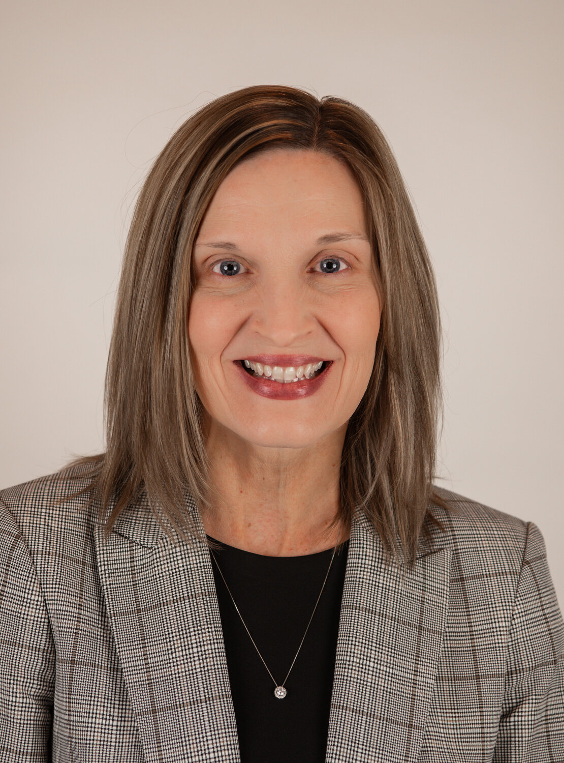Highland Physicians welcomes Billie Burry to team | The River Reporter