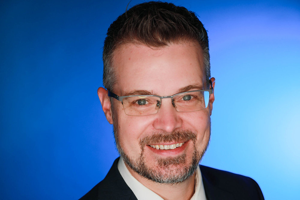 2022 Health Care Champions Top Doctor: Dr. Mark J. Van Ess ...