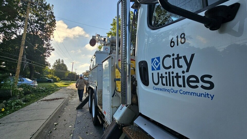 City Utilities board approves new 20-year power supply plan ...